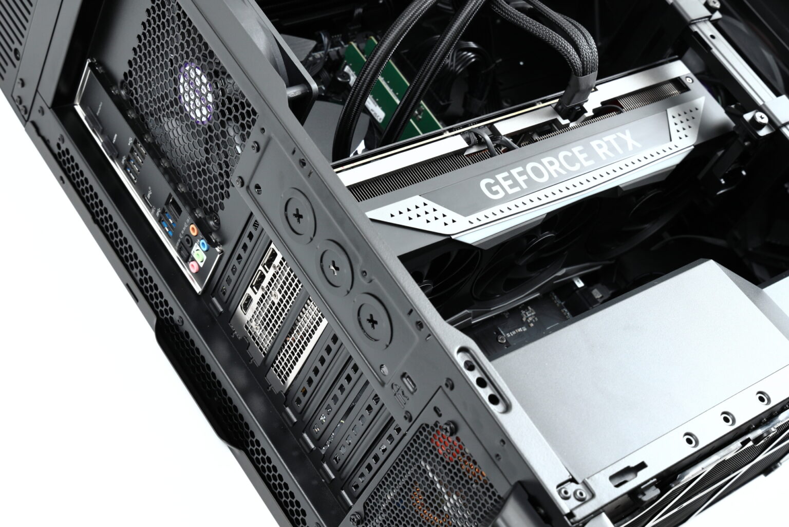 DAIV FX-I9G90レビュー！RTX4090搭載のクリエイターPC | 神戸ファインダー